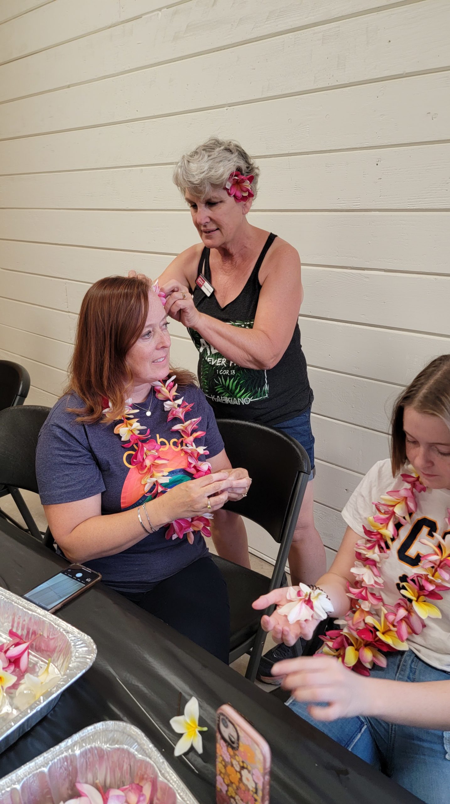 Make Hawaiian Plumeria Neck Lei (lei ʻāʻī) Class | Atkinson Plumeria